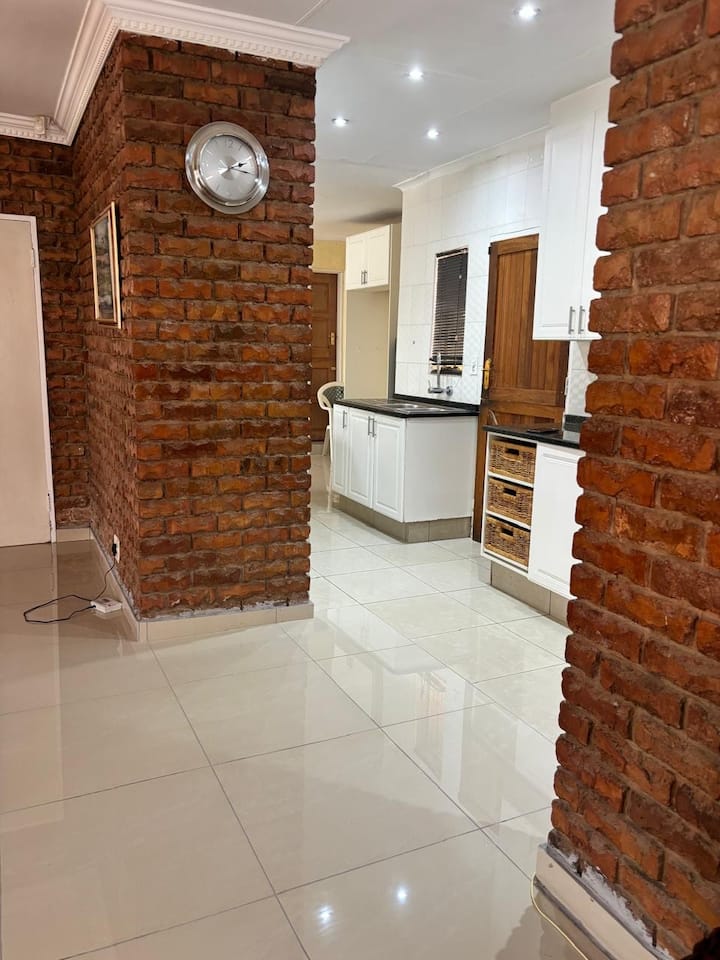 Cozy Home In Florapark - 135 Gardinia Street - Polokwane