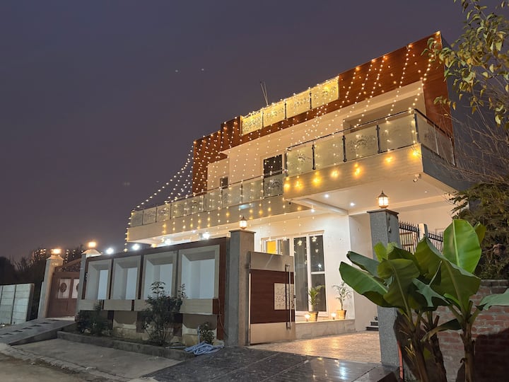 The Villa By Pratap | For Family Moments And Party - Lucknow