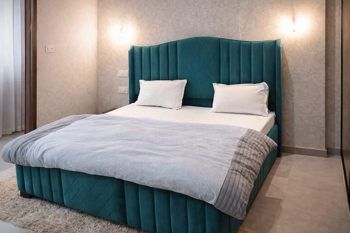 Couples Welcome | Self Check-in | Private Stay - Kharar