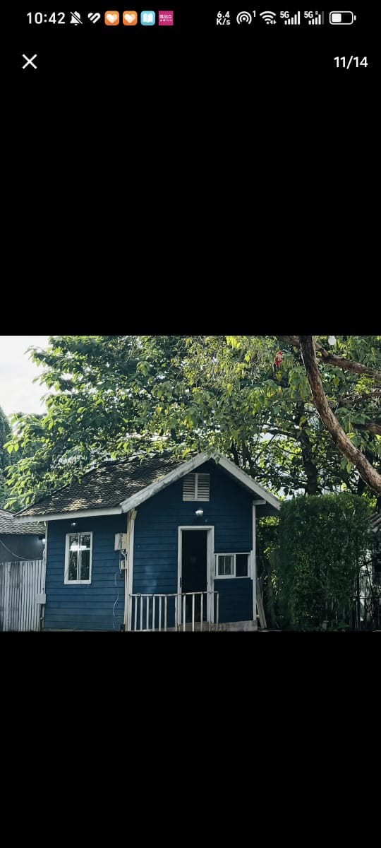 Quartier résidentiel chaleureux, pelouse spacieuse, à côté du centre ...