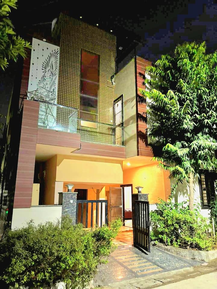 Vrinda Stay - Vrindavan