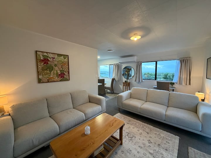 Harbour View Cottage In Clendon Park - Auckland