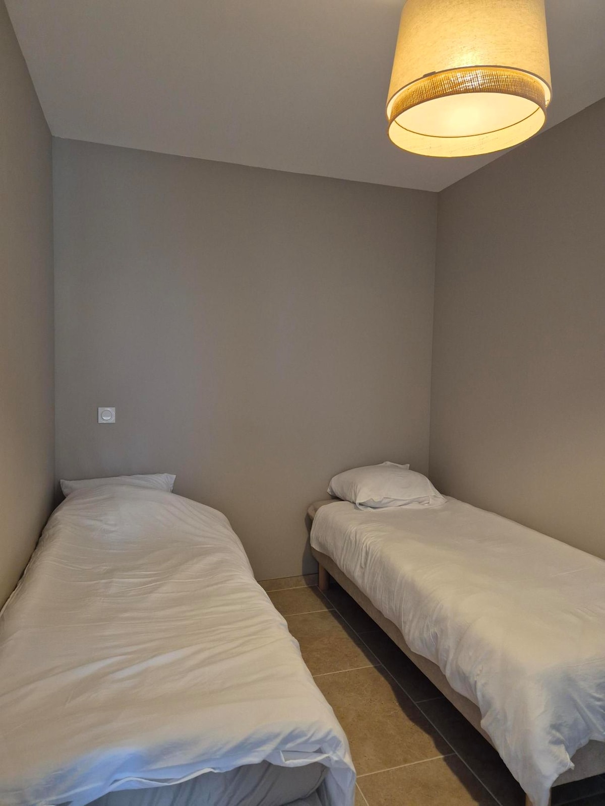 2 bedroom apartment + large terrace (Brissac) - Flats for Rent in ...