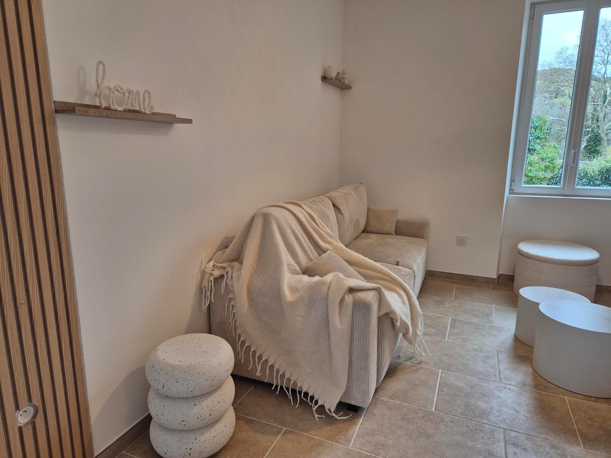 2 bedroom apartment + large terrace (Brissac) - Flats for Rent in ...