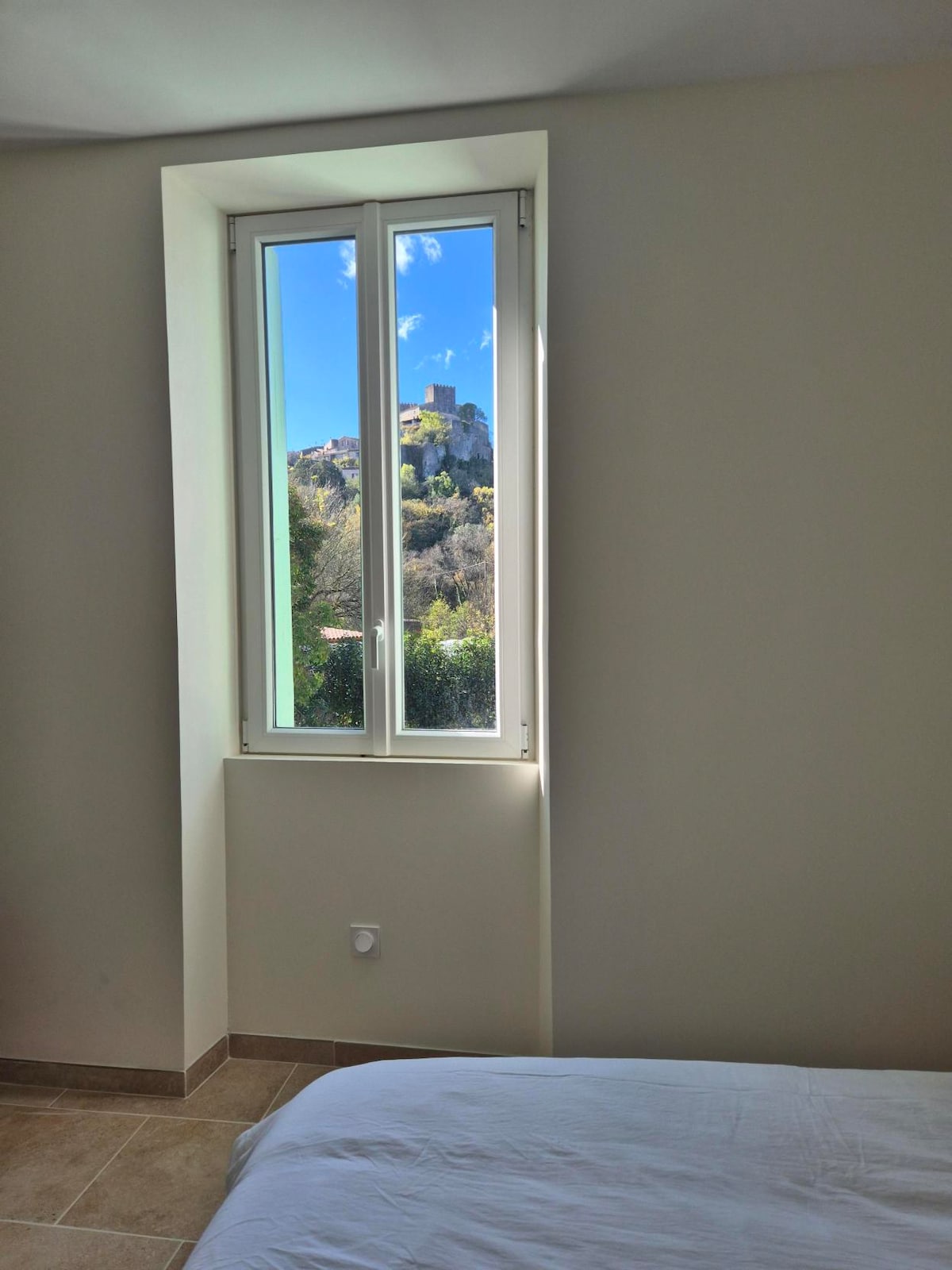 2 bedroom apartment + large terrace (Brissac) - Flats for Rent in ...