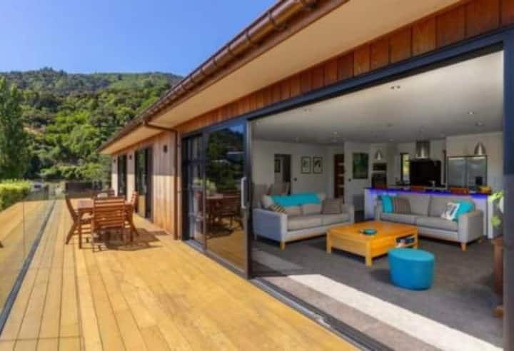 Great Getaway - Picton