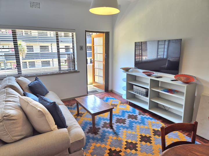Styl. Wohnung Mit Balkon+garage N. Kloof Street - Le Cap