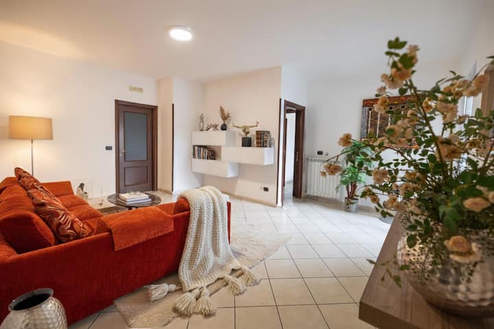 Appartamento Spazioso (110mq) Con Parcheggio - Nola