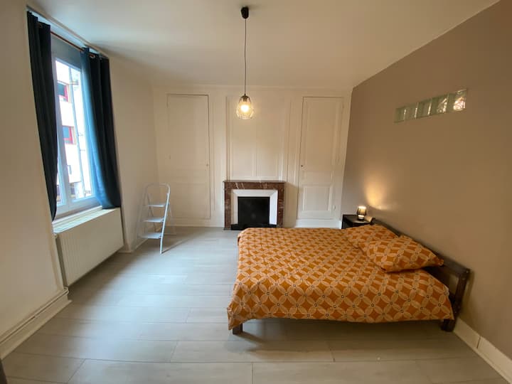 Séjournez En Plein Cœur De Bourg-en-bresse - Bourg-en-Bresse