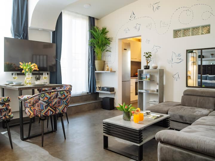 Heart Of The City| Bright Apartment| Gorgeous View - Bucharest