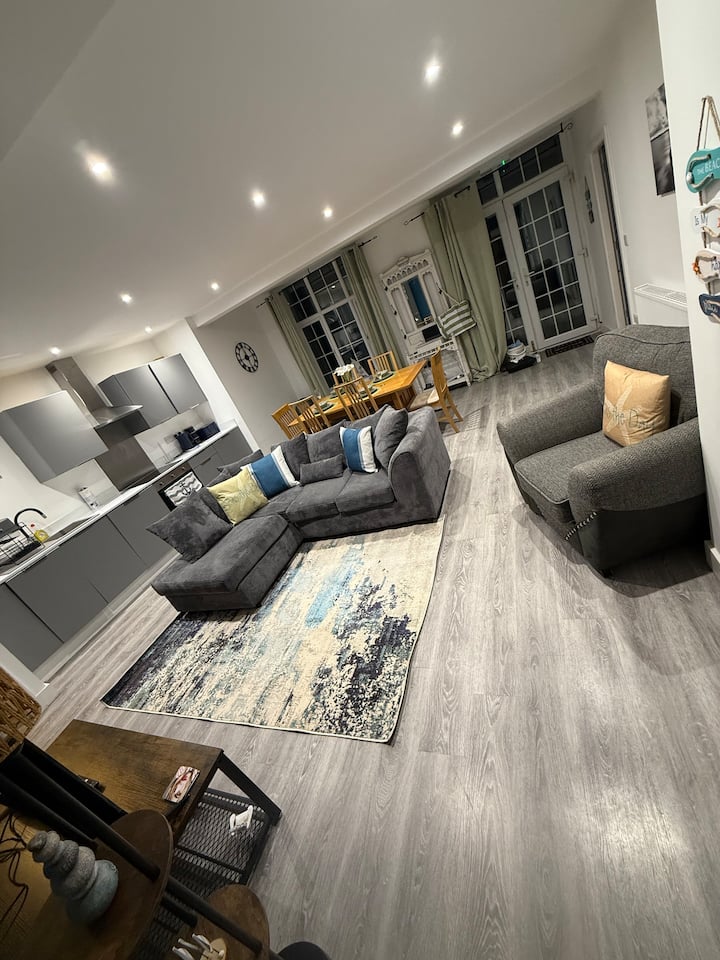 3bed Ground Floor Unit-pet Friendly-close To Beach - Trearddur Bay