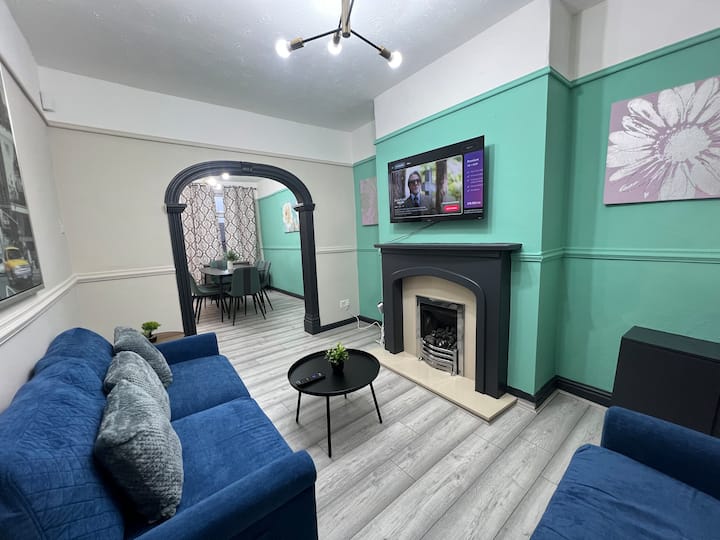 Whole Cosy House * Parking*close 2 Lfc Stadium* - Liverpool