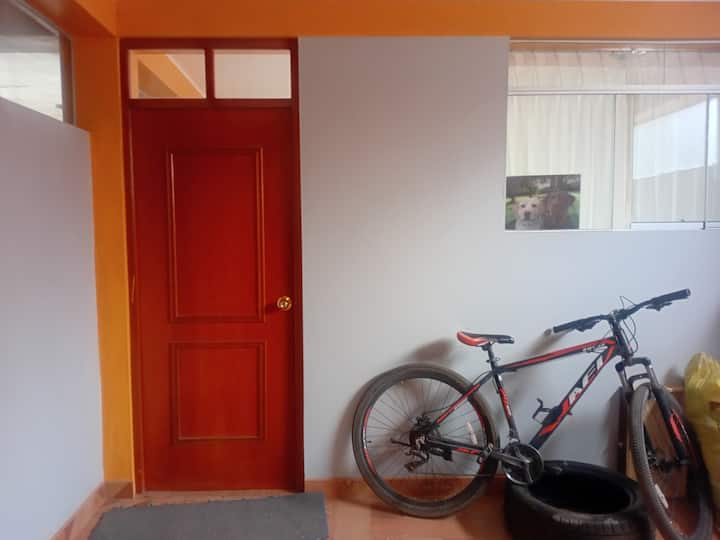 3 Habitaciones 1 Cocina Y Servicio Higiénico. - Puno