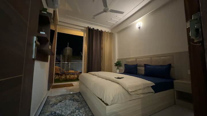 Infinium Stay | Tranquil 1bhk Escape In Rishikesh - Rishikesh