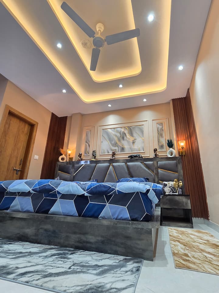 Romantic Suite W/ Jacuzzi + Private Terrace - 구르가온