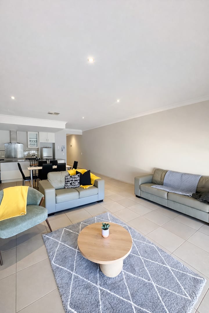 Refrigerated Aircon -Comfort On Olive -Mildura Cbd - Mildura