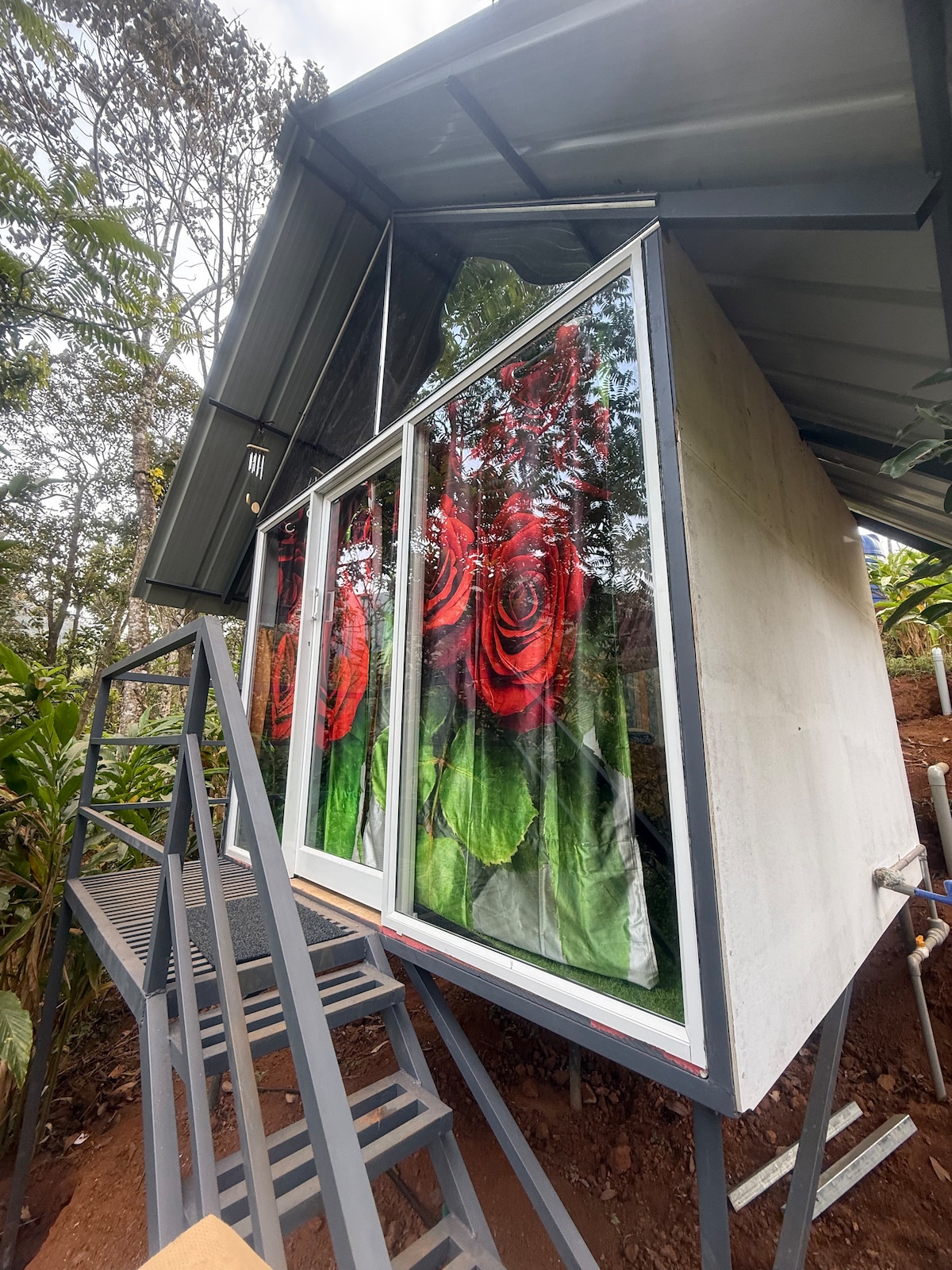 Nomadic Mounty Sathram Hut3 - Shepherd's huts (UK, France) for Rent in ...