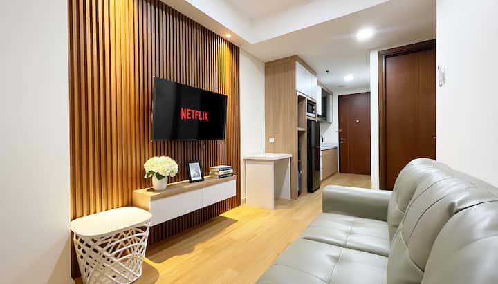 2br Pollux Habibie B2801 City And Sea View - Batam