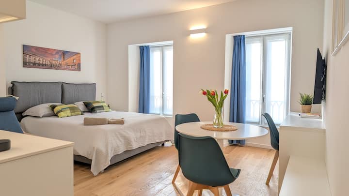 Suite Bergamasque 1 - Bergamo