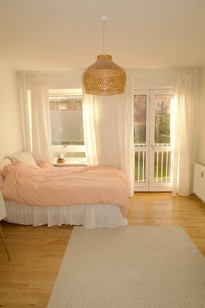Bright & Spacious Studio In Walkable Copenhagen - Copenhagen Airport (CPH)