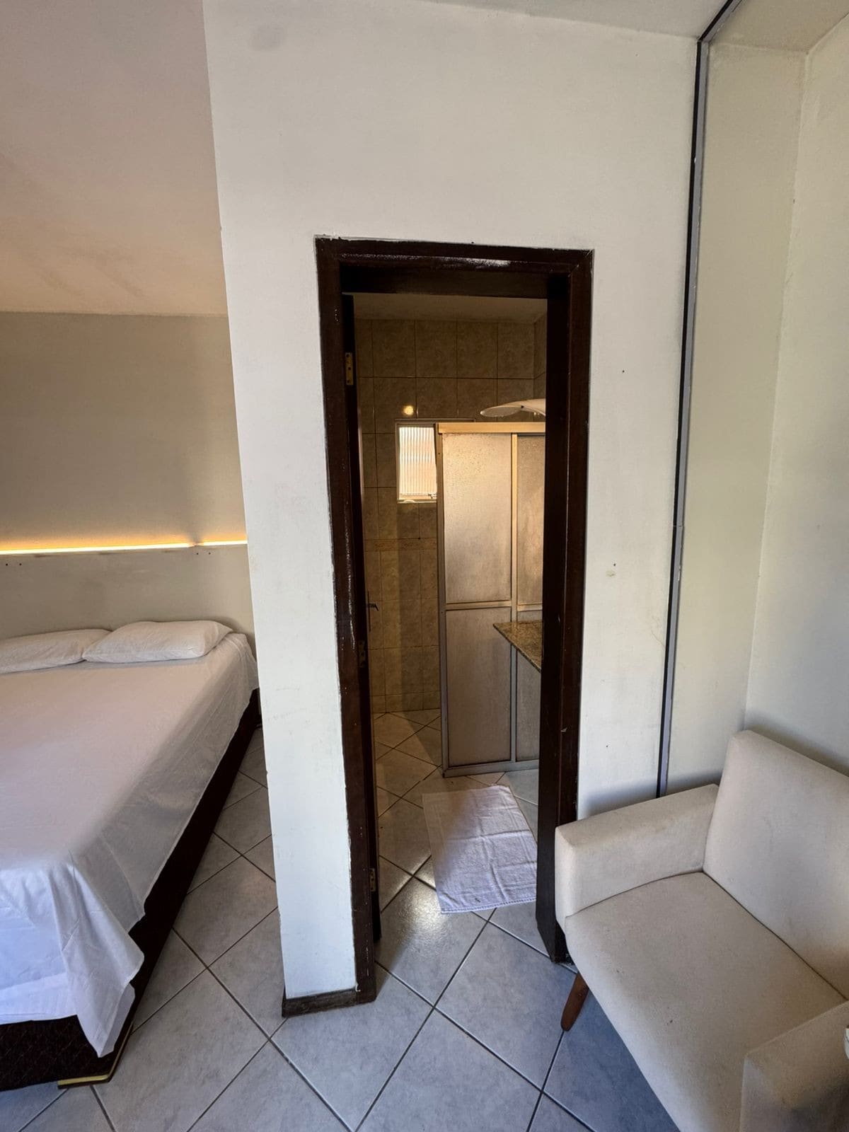 Cozy Queen Suite with View - Houses for Rent in Balneário Camboriú ...