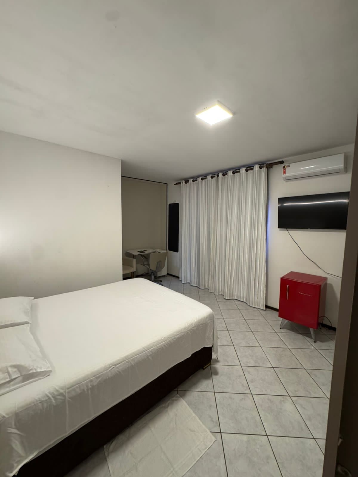 Cozy Queen Suite with View - Houses for Rent in Balneário Camboriú ...