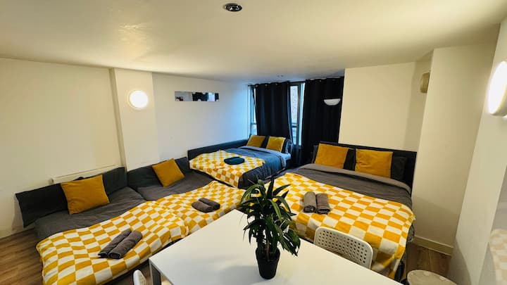 Studio 8 People Private Bathroom, Liverpool Street - Londen