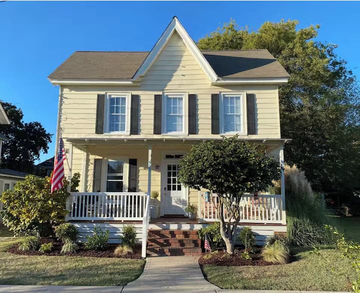 Sun & Fun At Sundrop. Walk To Beach & Town! - Cape Charles, VA