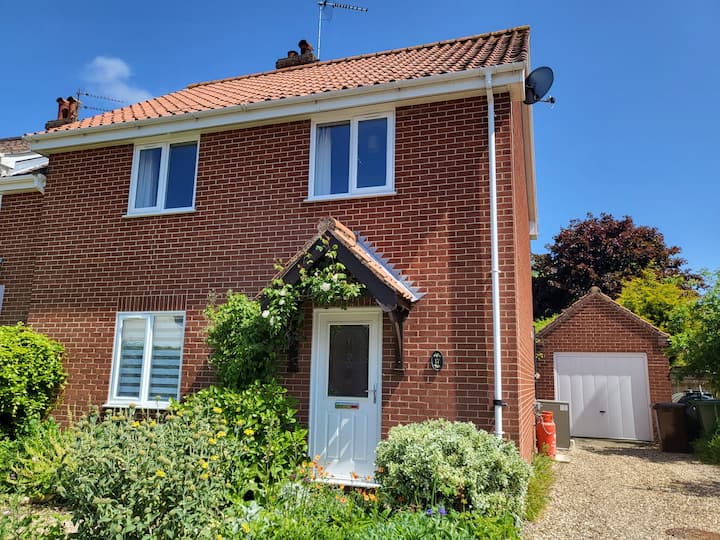 Acorns, Bintree Village
Perfectly Situated - Fakenham