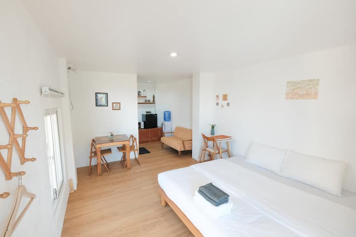 Room For 2 - King Size Bed - San Fernando