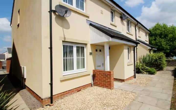 From Home To Home. - Pontypridd