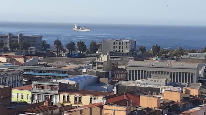 Depto. Hermosa Vista A La Bahía De Valparaíso. - Valparaíso, Chile
