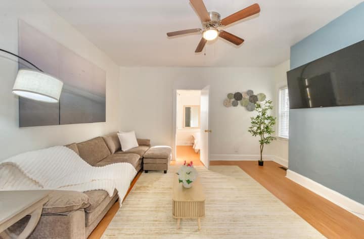 3br, 2ba- Maplewood-train, Pets, Laundry Furnished - Newark, NJ