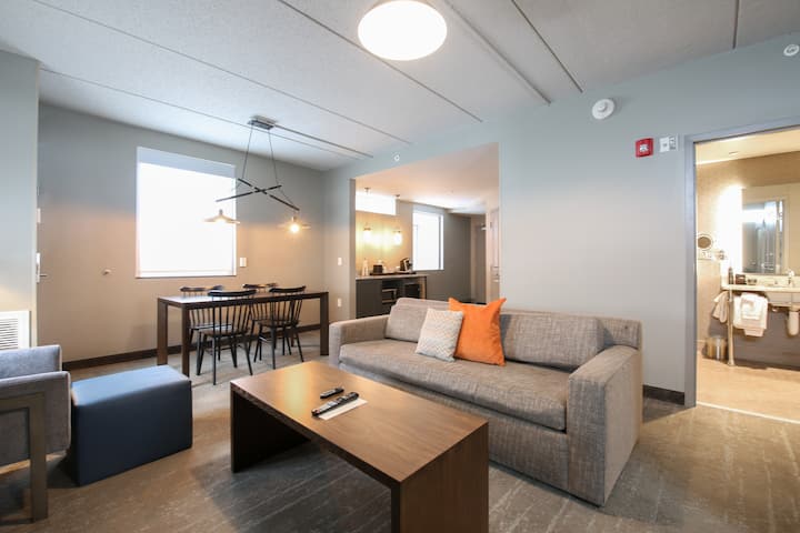 Hotel Saranac | Great Camp Suite 701 & 702 - Saranac Lake, NY