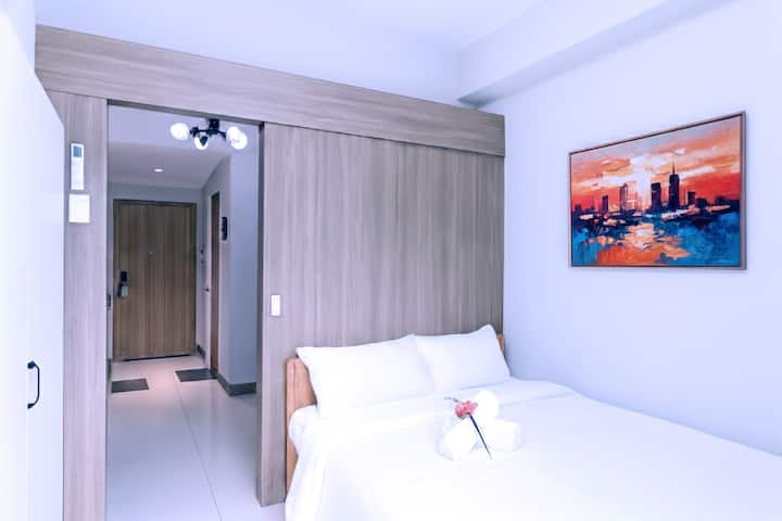 Fast Wifi 1br: Cozy Bedding & Sm Mall Proximity - Pasig