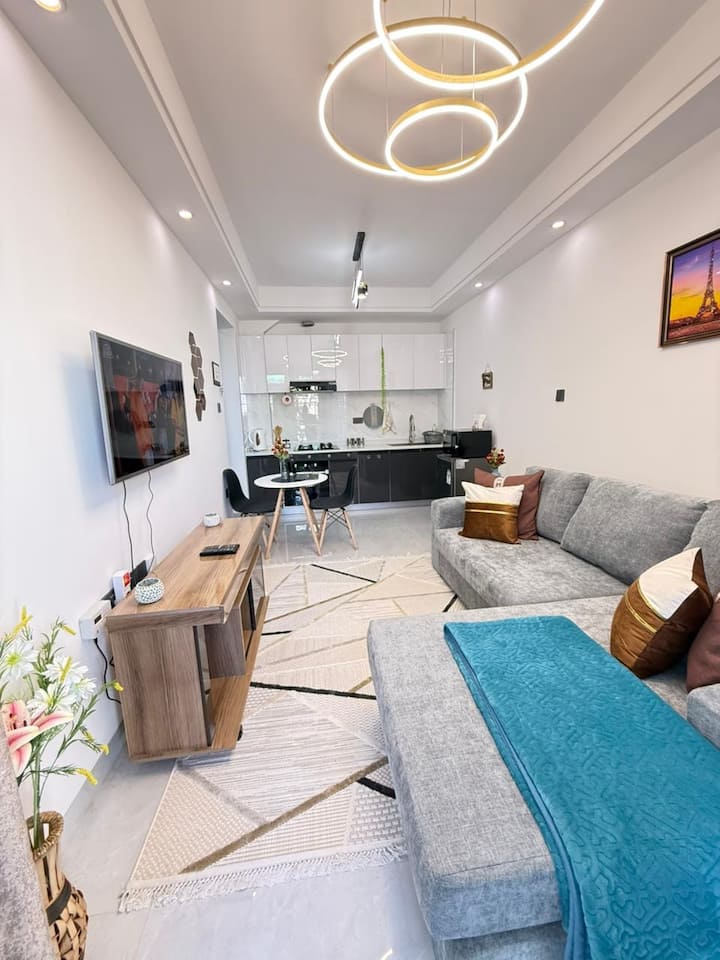 Luxury | Cozy 1 Bdrm | Gym Heated Pool |Fast Wi-fi - Nairobi