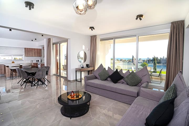 Celeste Suite 402 - Luxury 3 Bedroom Penthouse - Limassol