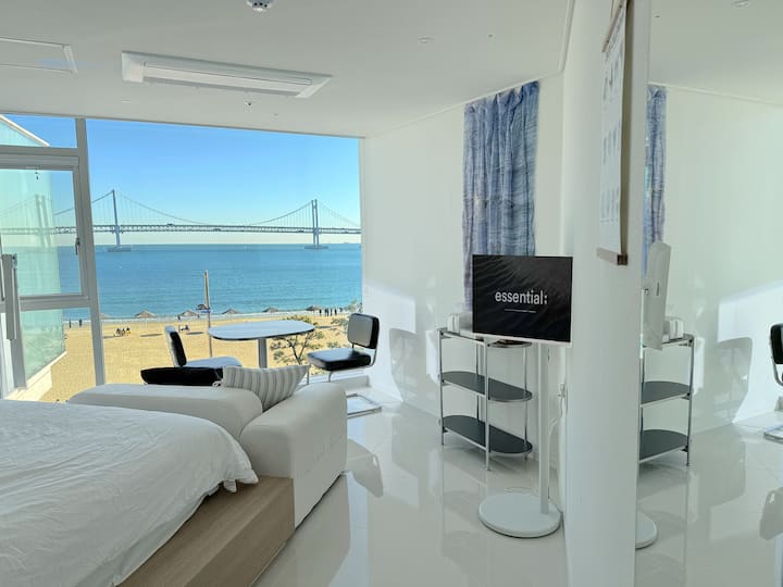 [컨셉스테이2]#오픈특가#광안대교오션뷰#드론쇼명당자리#해변1초#광안리메인#블랙앤화이트#투탑 - Busan