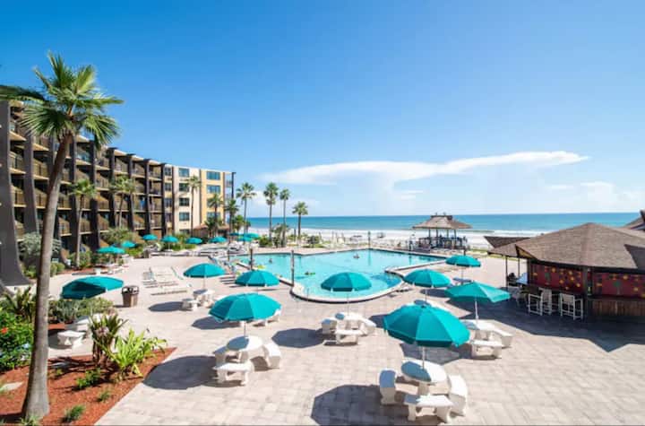 Hawaiian Oasis Of Daytona Beach Shores - Daytona Beach, FL
