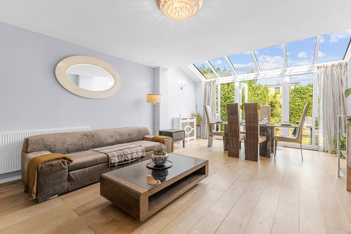 3-bed Greenhithe Retreat | Garden Near Bluewater - Dartford