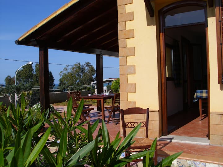 Villa Lucrezia Ampia Terrazza 700 M Dalla Spiaggia - Balestrate