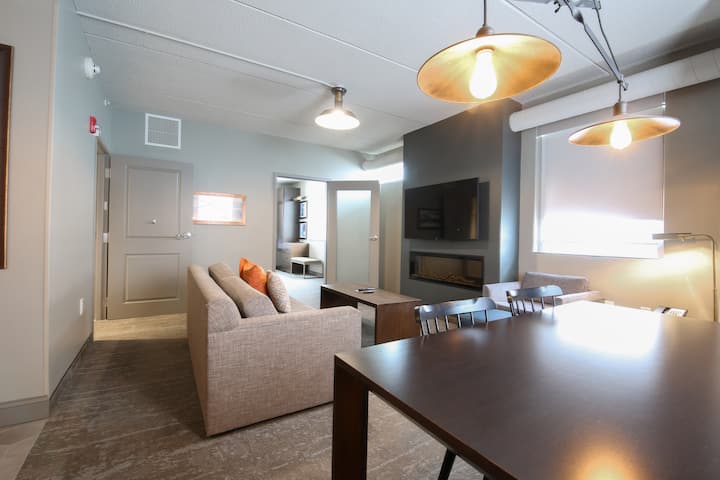Hotel Saranac | Great Camp Suite 707 & 708 - Lake Placid, NY
