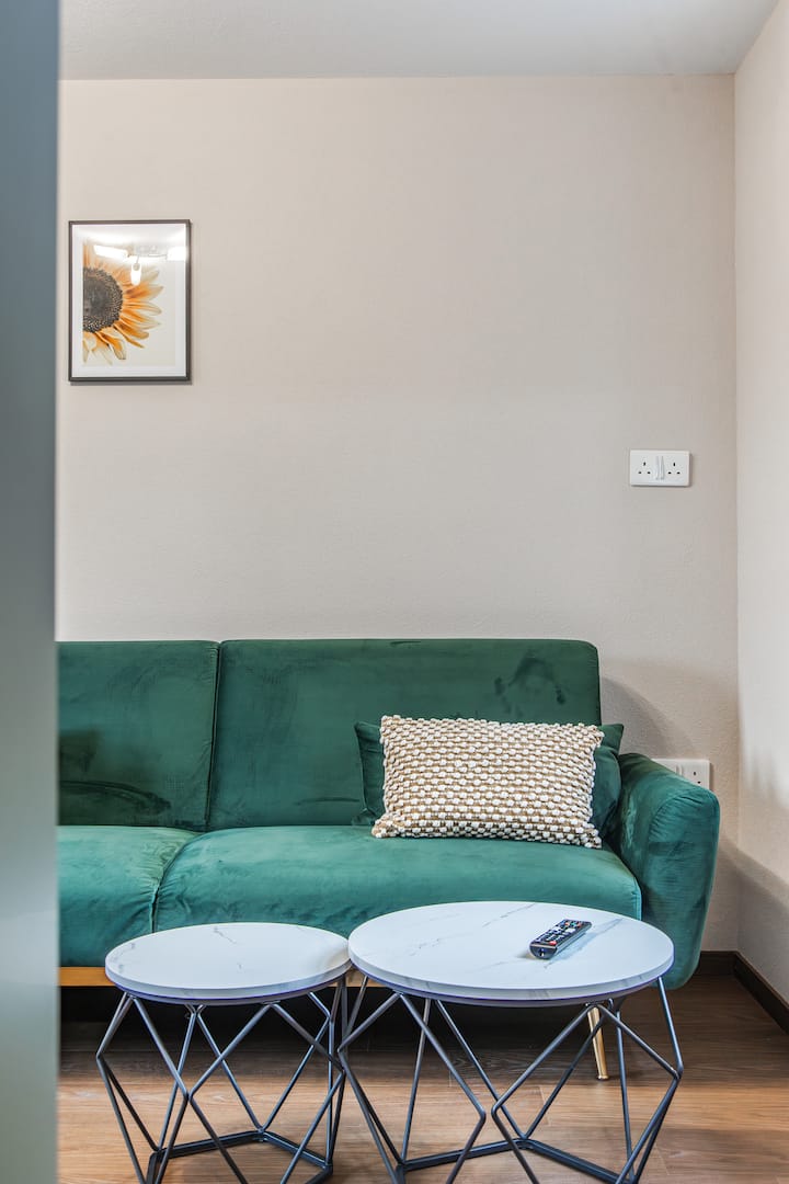 Sunny Green Apartment | Modern & Quiet - Great Yarmouth