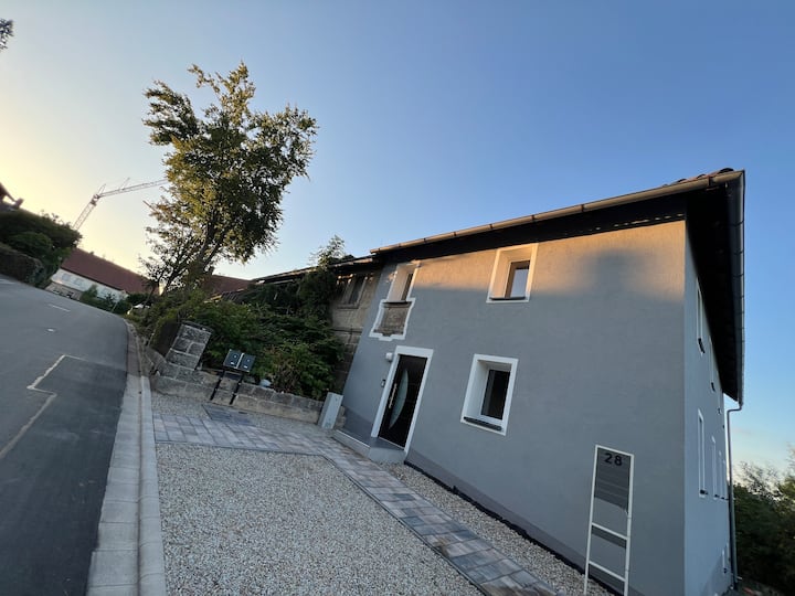 Eine Moderne Wohnung Mit Garten Im Grünen - Bayreuth