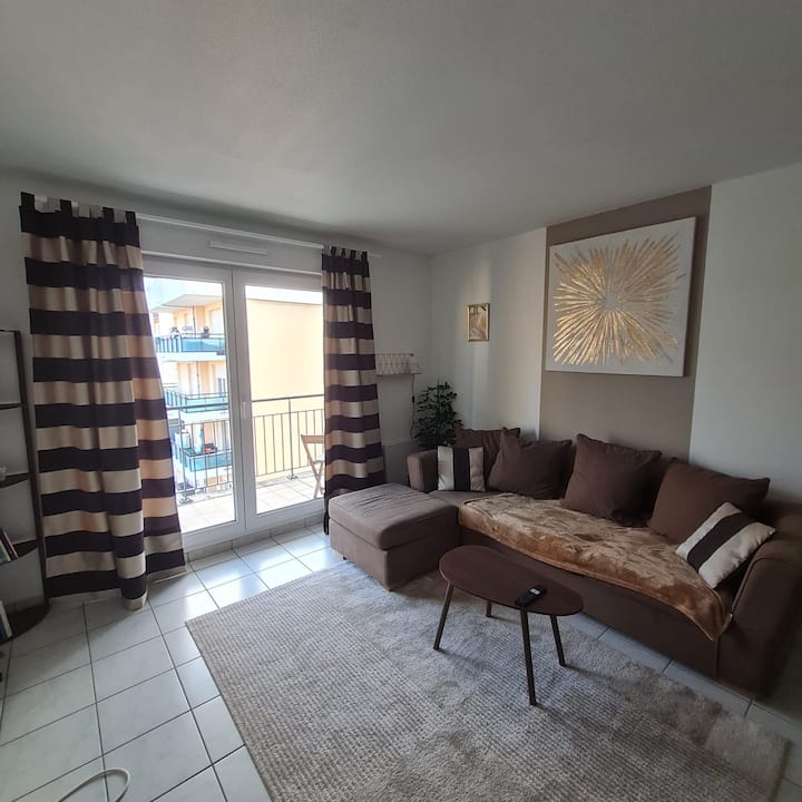 T3 Centre Saint-julien  – Parking Privé - Neydens