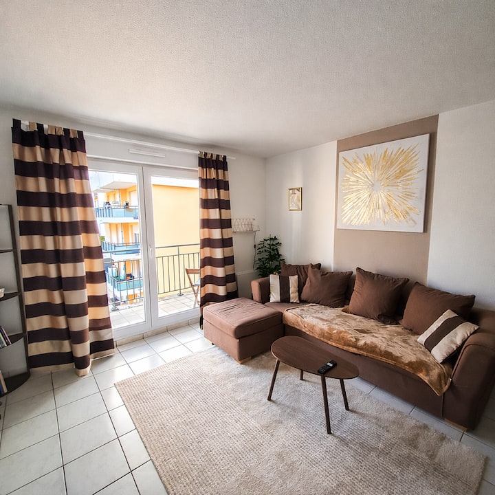 T3 Centre Saint-julien  – Parking Privé - Archamps