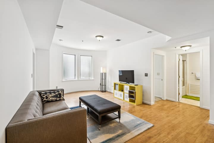 Entire Modern Home Just Minutes From Nyc - Union City, NJ