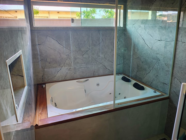 Casa Do Marcos
Casa Com Ar Condicionado E Hidro - Capitólio