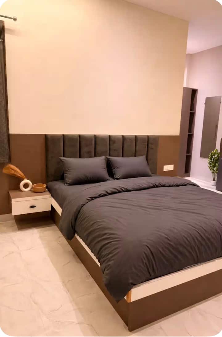 Oddbird Stays

Modern, Private Stay At Vijaynagar. - Indore