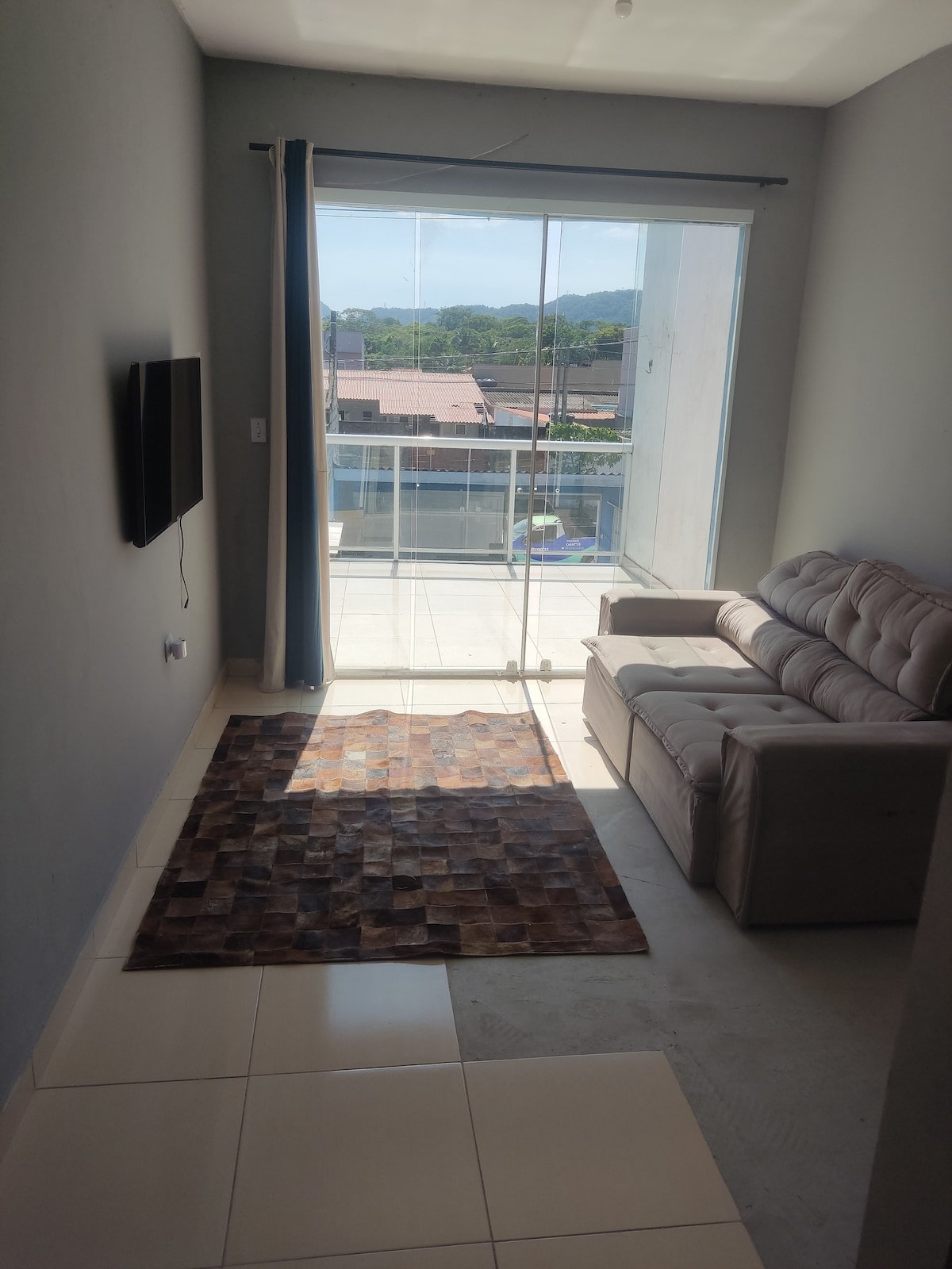 casa con piscina Caleb - Casas en renta en Guarujá, São Paulo, Brasil ...